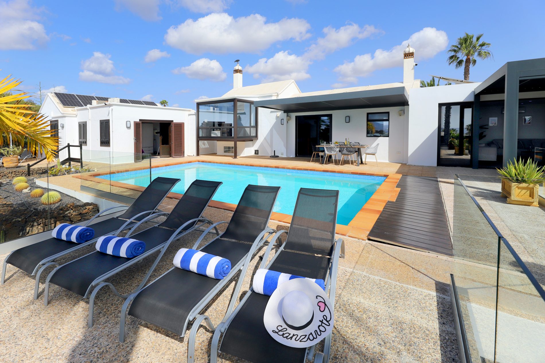 Villa Cois Farraige - Villa Select