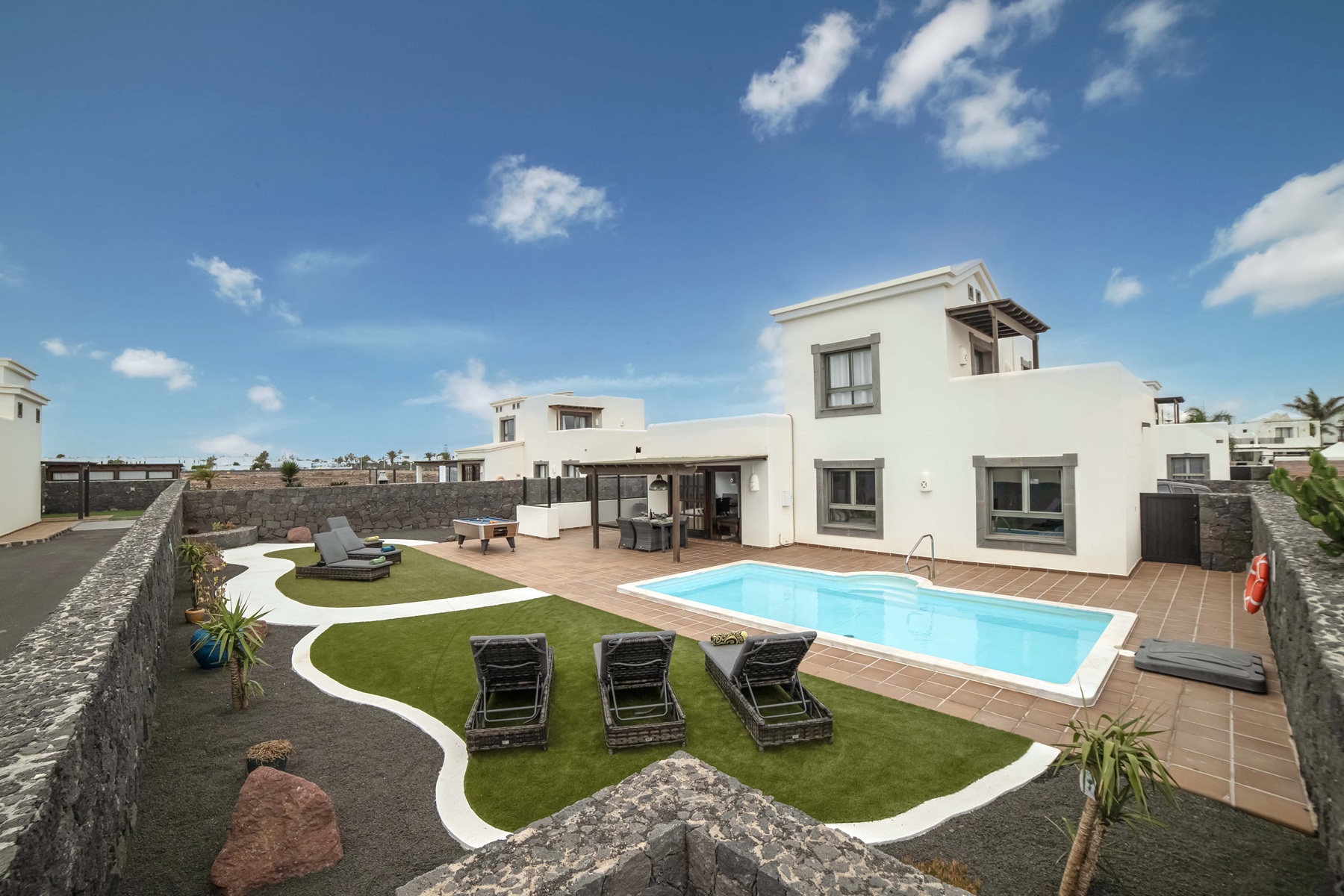 Villa Hermosa, Lanzarote villa holidays with - Villa Select