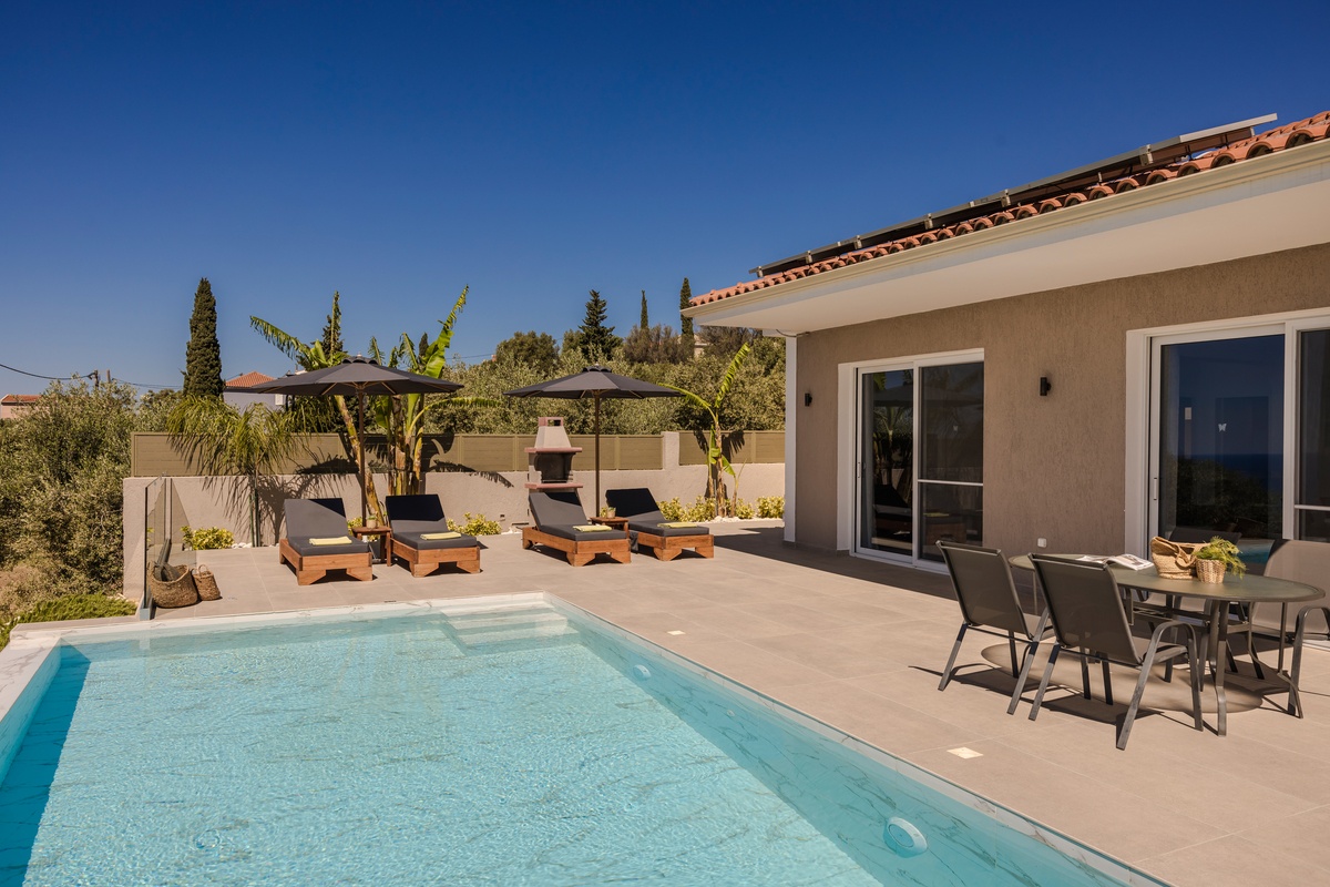 Lourdas Sunshine - Villa Select