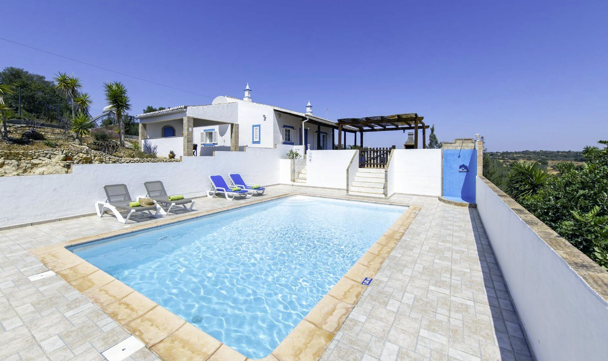 Villa Monte Juntos in Algarve, Guia, Portugal - Villa Select