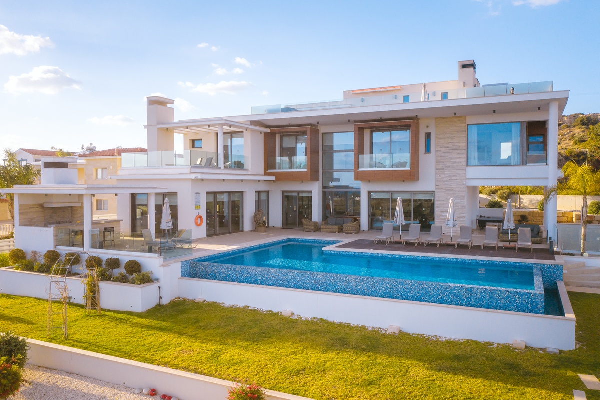 Villa Avyana, Coral Bay Resort, Cyprus with Villa Select