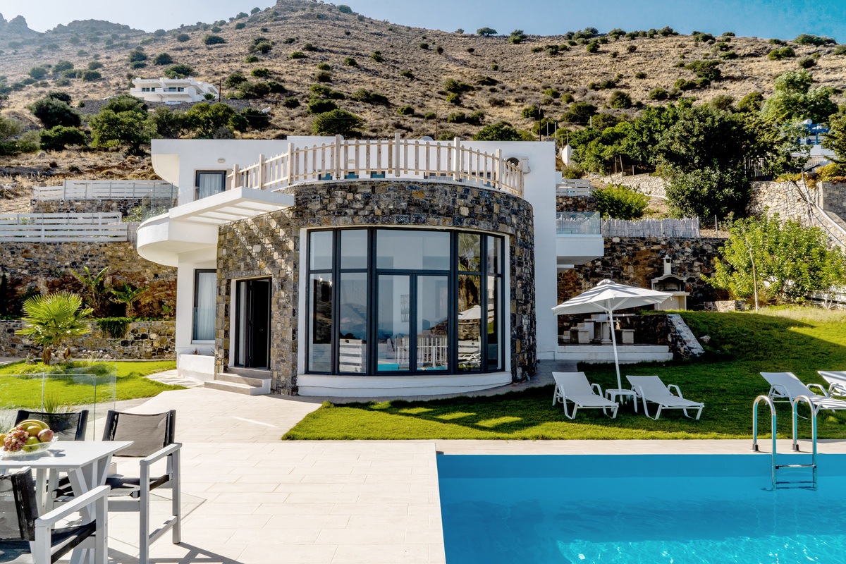 Joy Of The Sea - Villa Select