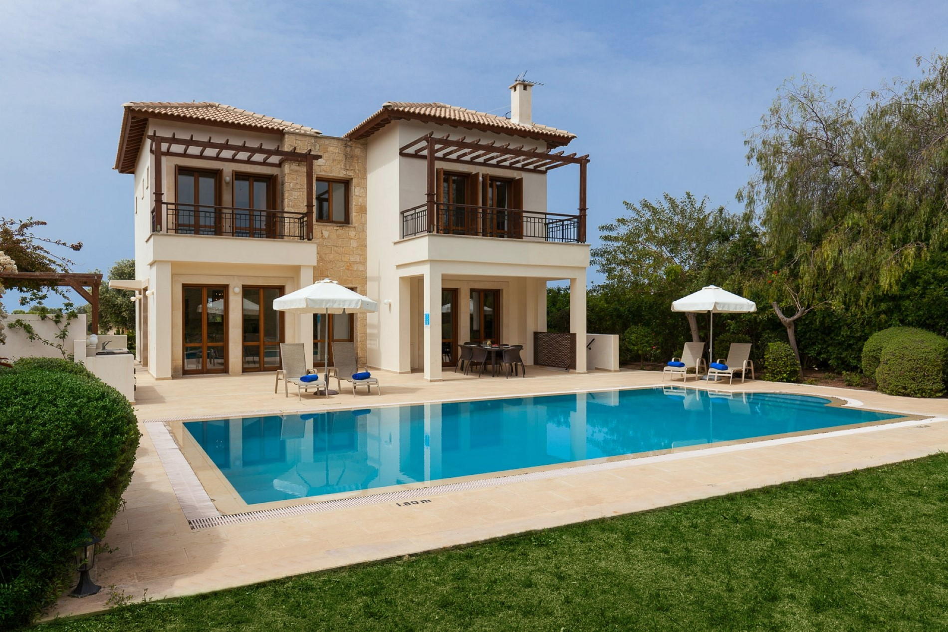 Golf Resort Villas in Cyprus - Villa Select